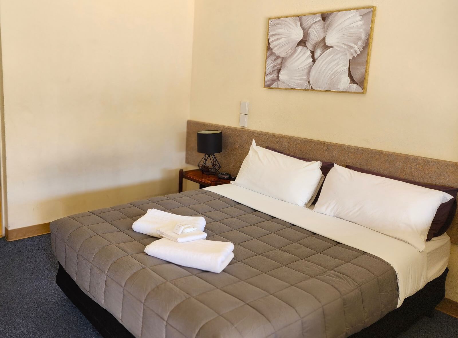Welcome to Nanango Star Motel